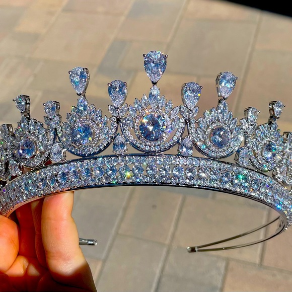 ouxinuo | Jewelry | Brand New Swarovski Bridal Tiara Beautiful Tiara ...